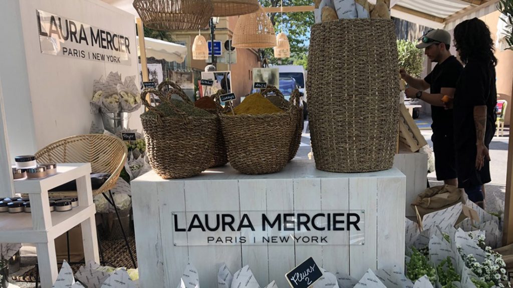 Le petit marché Laura Mercier : réalisation de décoration ...